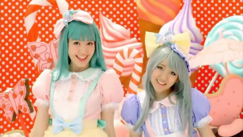 QUEEN MALUM: AKB48 - SUGAR RUSH! PV (scans+lyrics+download)